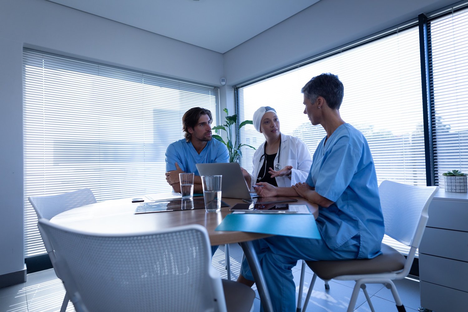 Five Ways for Hospitals to Improve Their Employee Newsletters