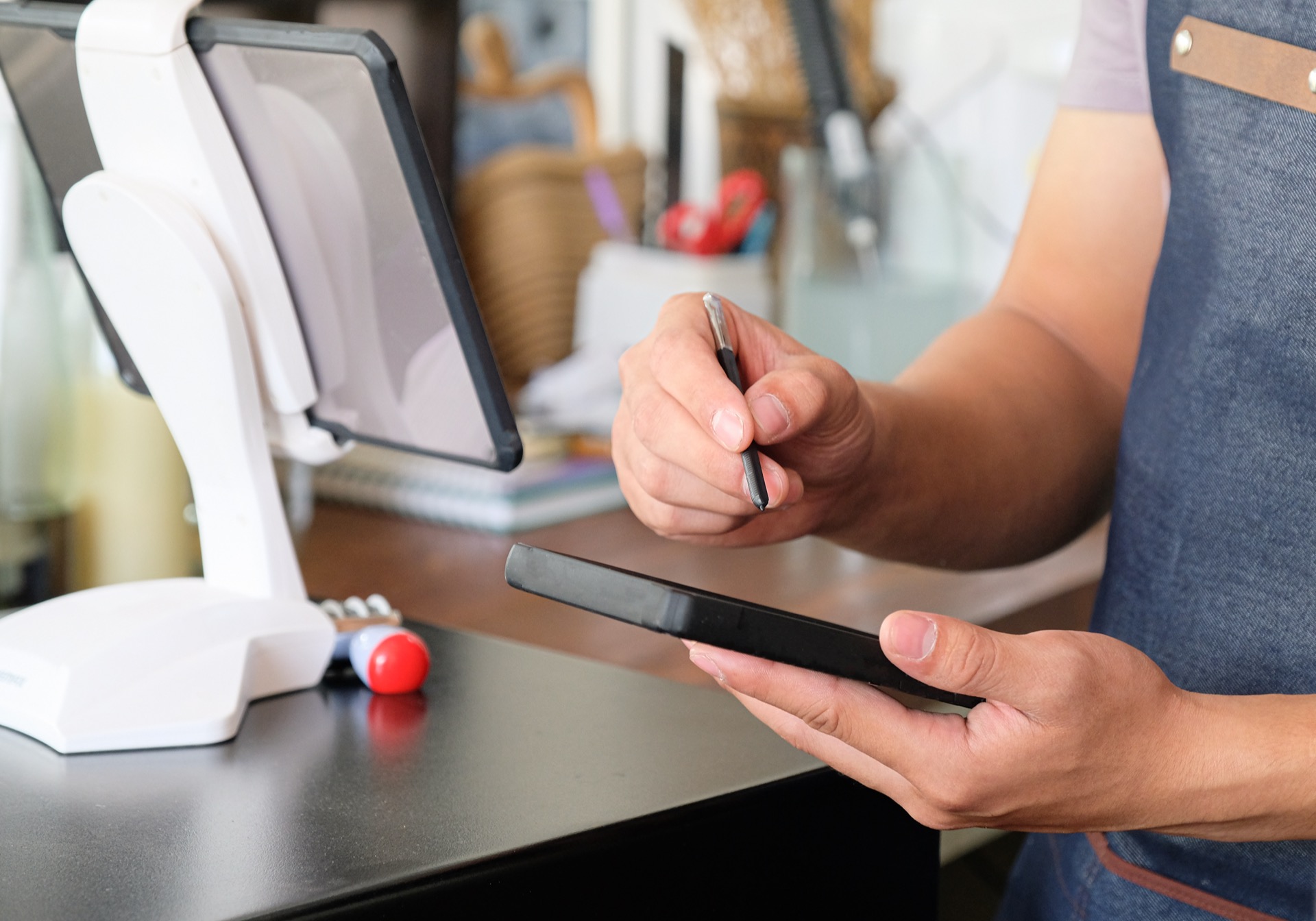 The Best Way to Communicate Compensation Changes